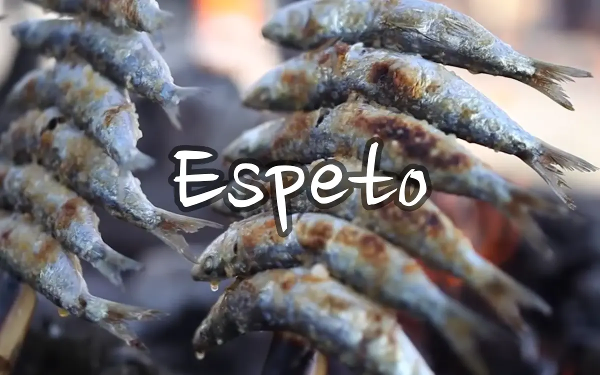 Espeto de Sardinas: Una delicia tradicional de la cocina malagueña